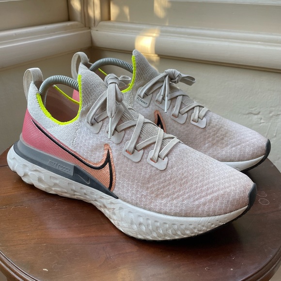 Nike | Shoes | Nike React Infinity Run Platinum Tint Pink Blast Size 85 ...